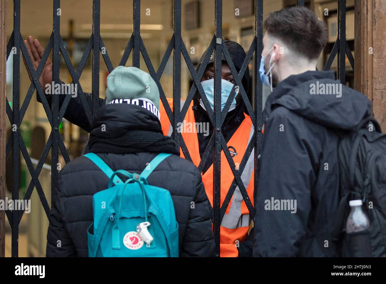 Tfl staff angry hi-res stock photography and images - Alamy