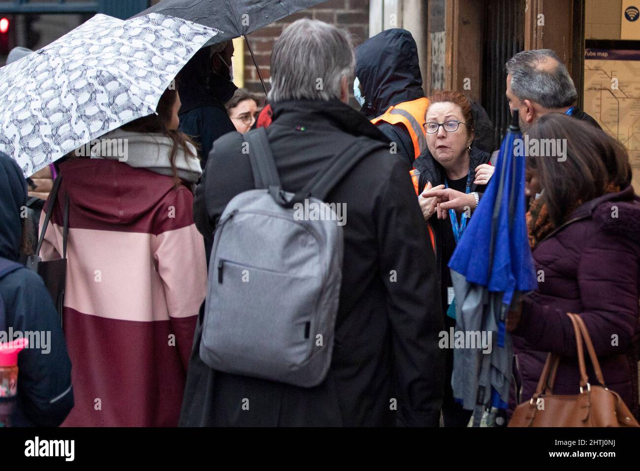 Tfl staff angry hi-res stock photography and images - Alamy