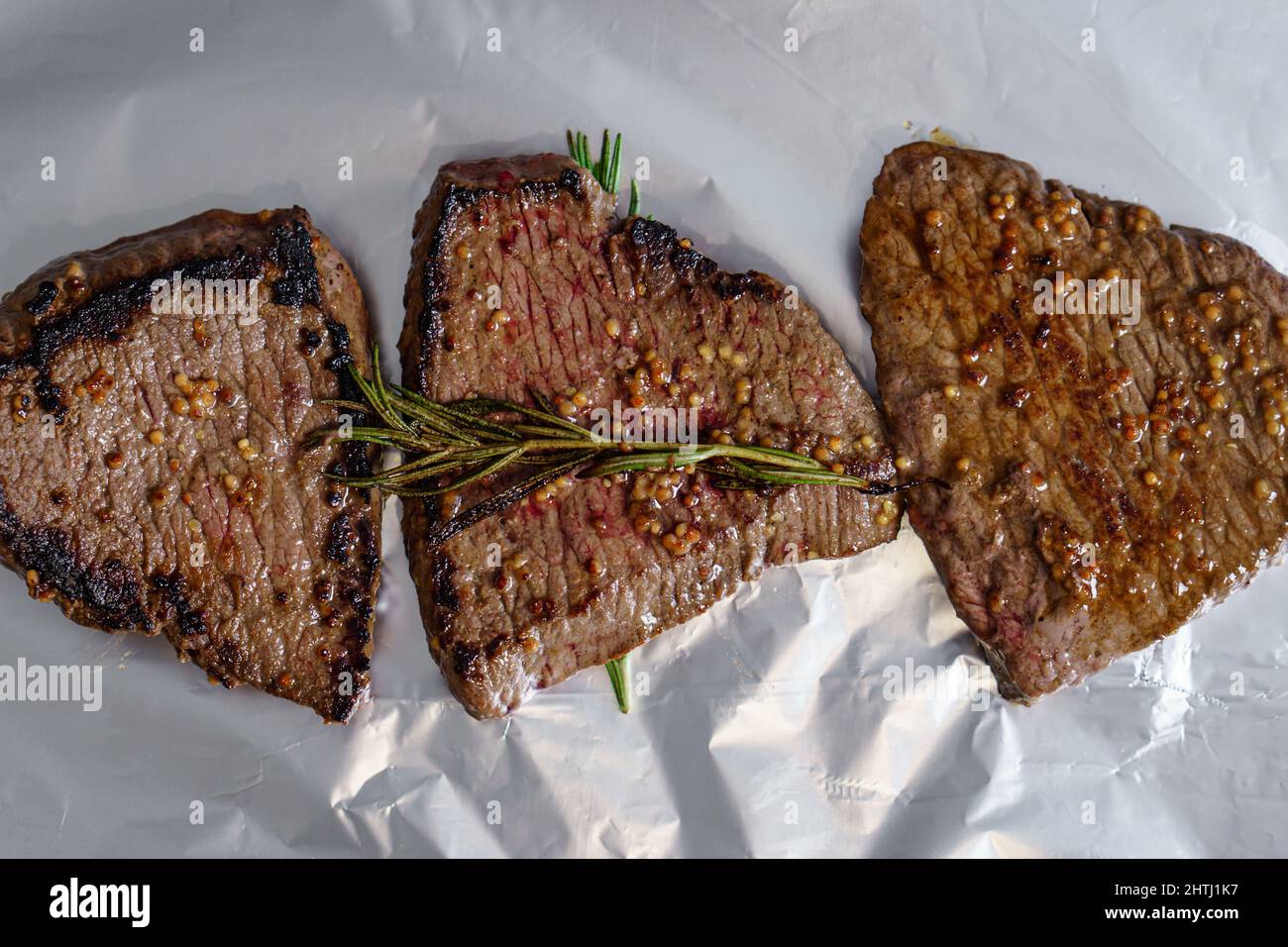 Cooked beef steaks hi-res stock photography and images - Alamy