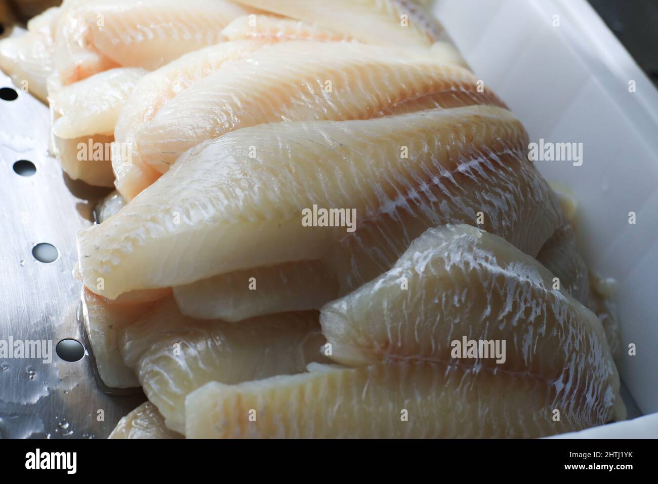 Wet fish hi-res stock photography and images - Alamy