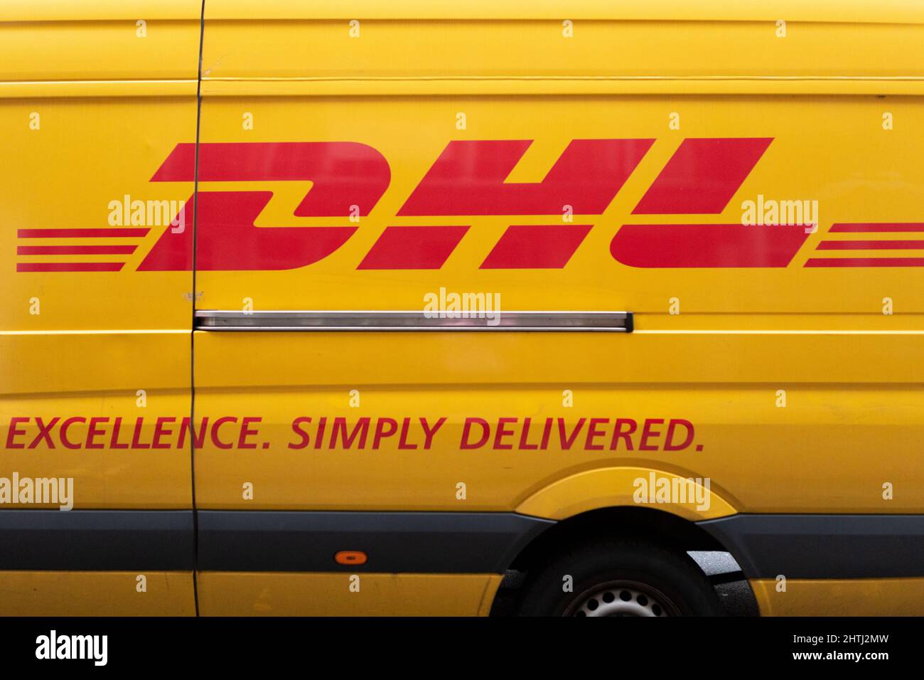 DHL logo seen on a DHL van Stock Photo - Alamy