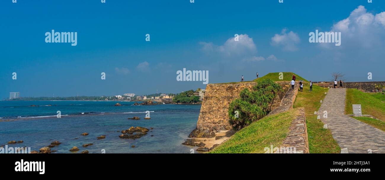 GALLE, SRI LANKA - DECEMBER 24.2021: Way at the fortress in Galle with ...