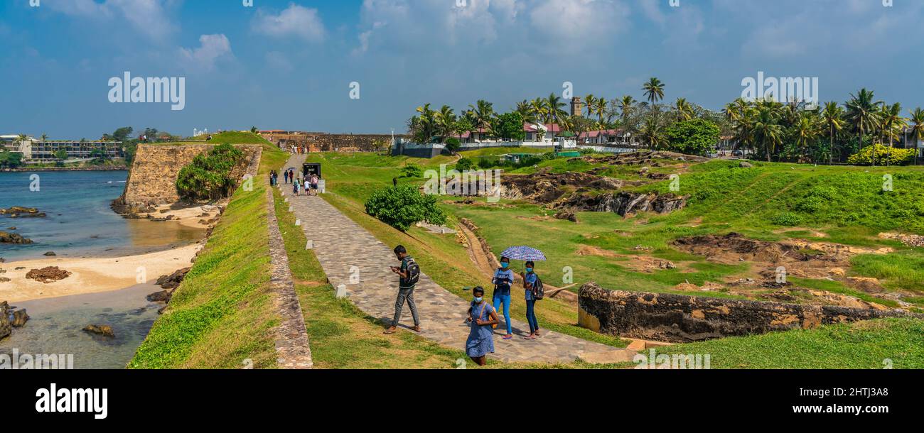 GALLE, SRI LANKA - DECEMBER 24.2021: Way at the fortress in Galle with ...