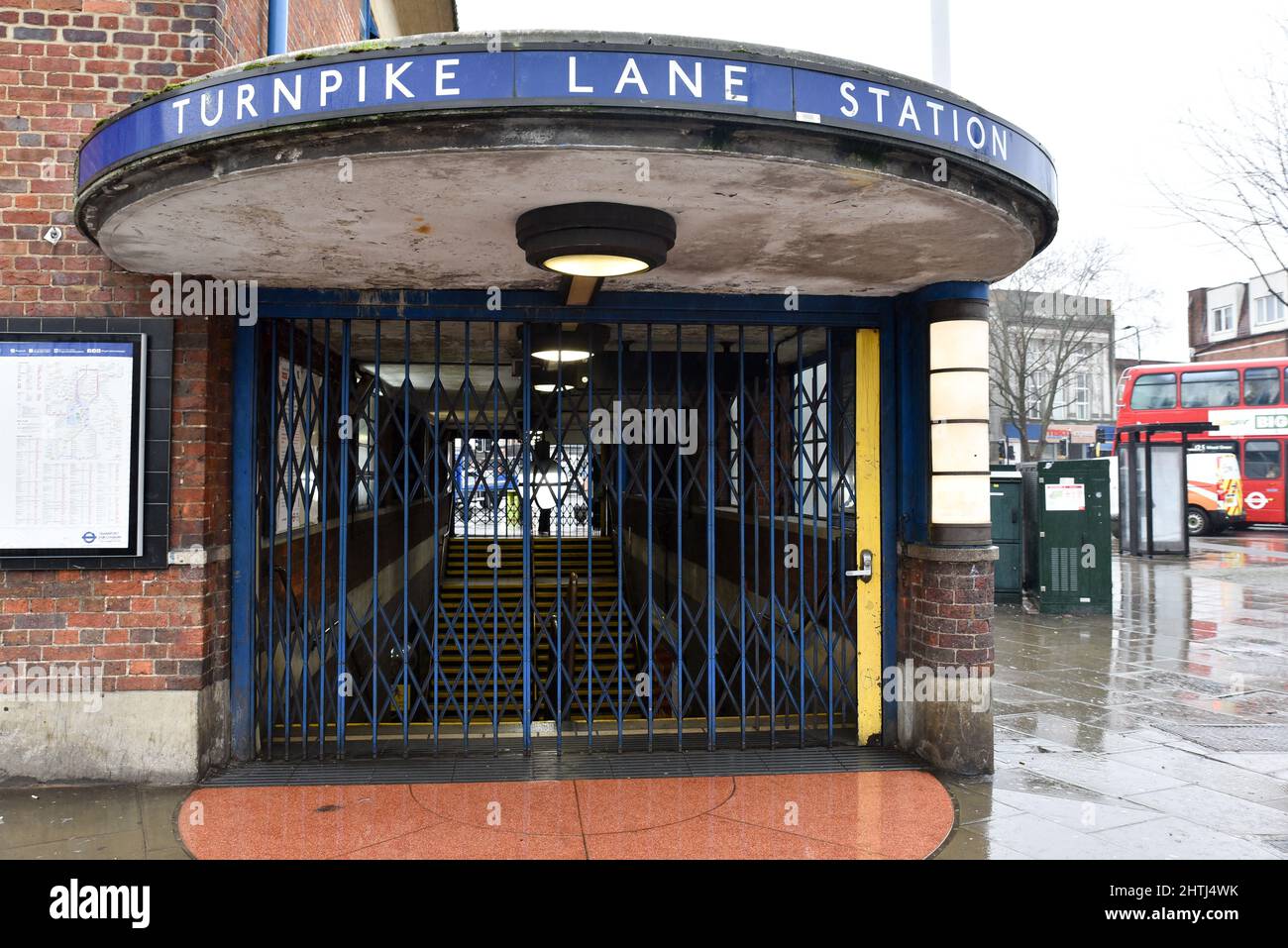 Turnpike Lane, London, UK. 1st Mar 2022. Tube strike in London shuts ...