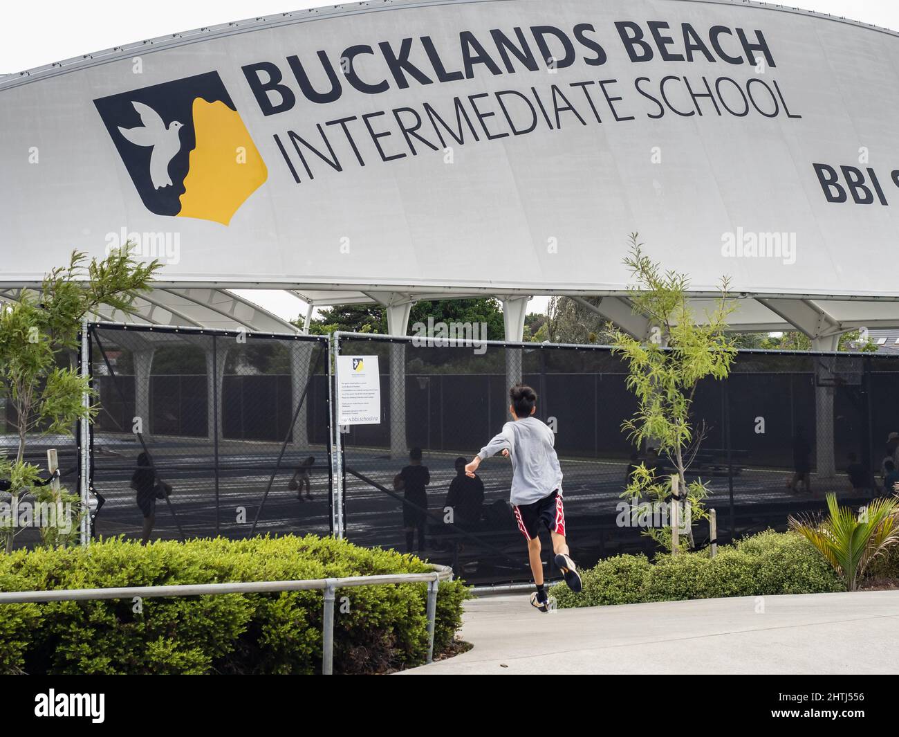 View of BBI Bucklands Beach Intermediate School Stock Photo - Alamy
