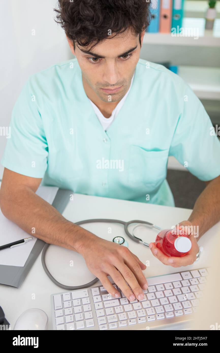 Telephone call prescription hi-res stock photography and images - Alamy