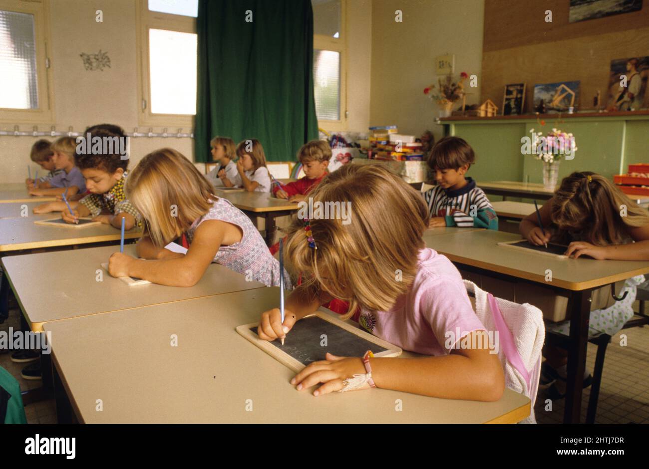 france elementary classroom college Stock Photo - Alamy