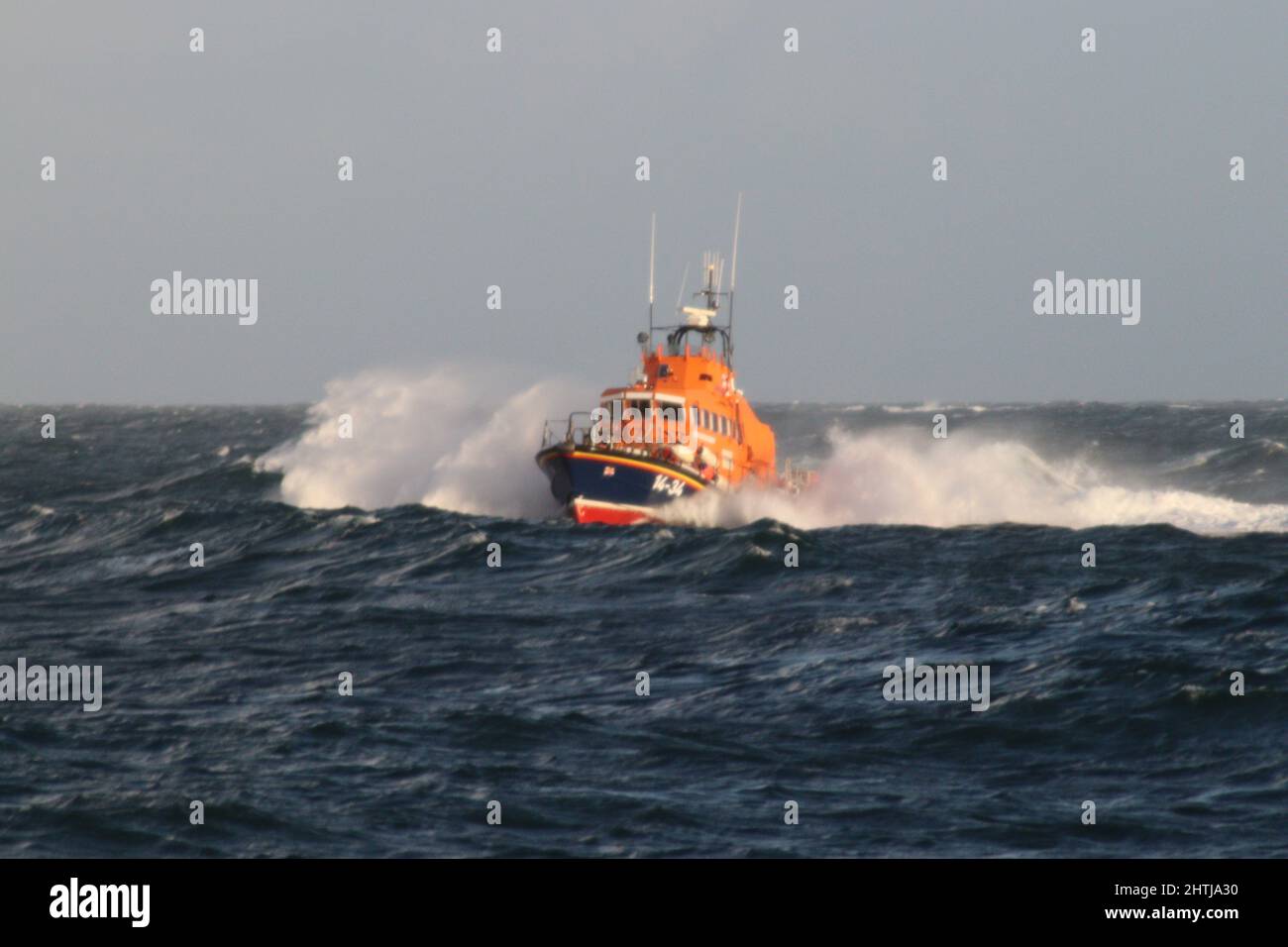 Emergency sail rig hi-res stock photography and images - Alamy