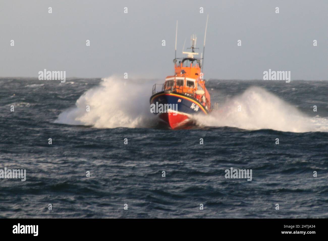 Lowering lifeboat hi-res stock photography and images - Alamy