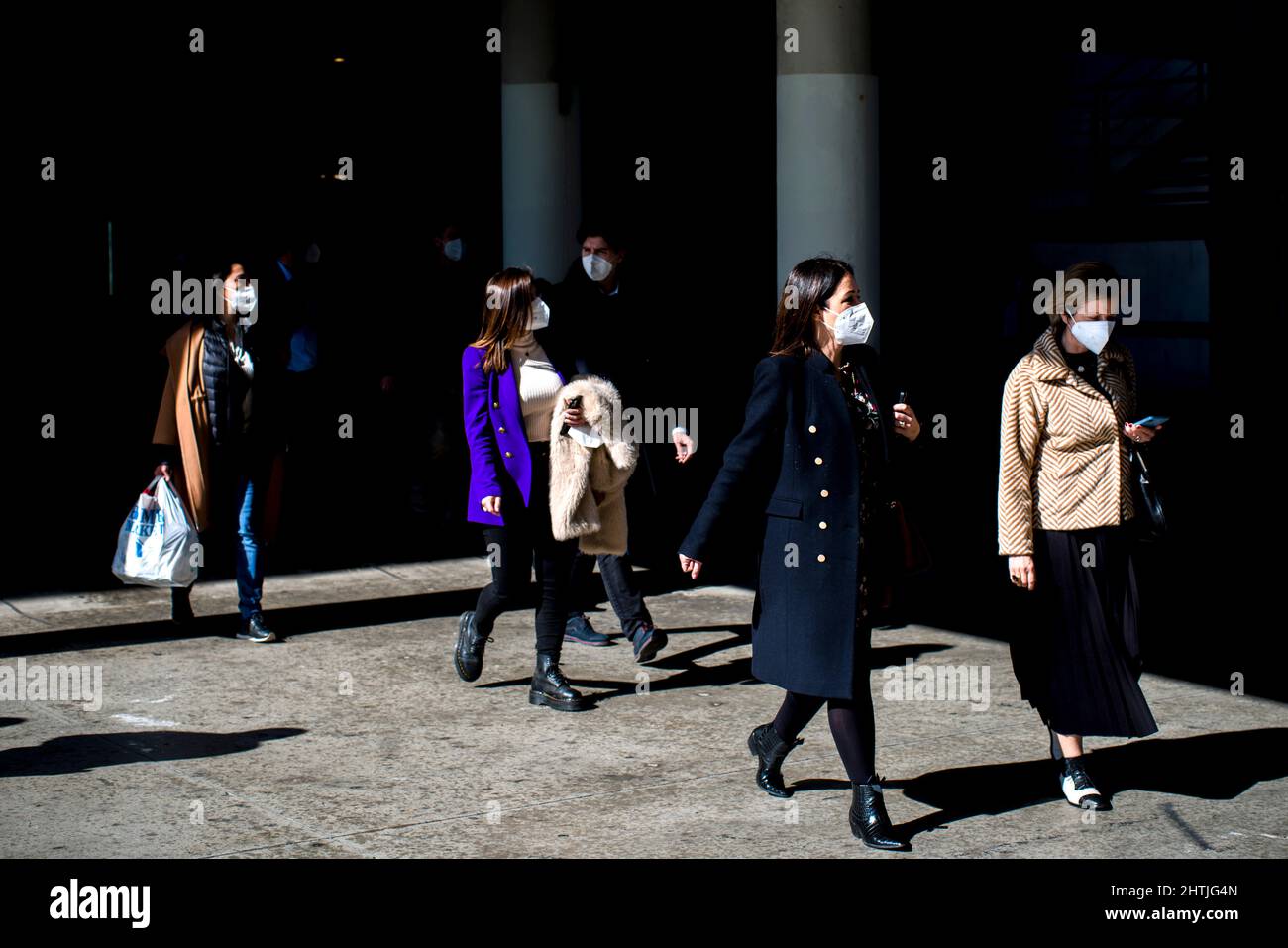 Barcelona, Spain. 01st Mar, 2022. Attendees wearing their mandatory ...