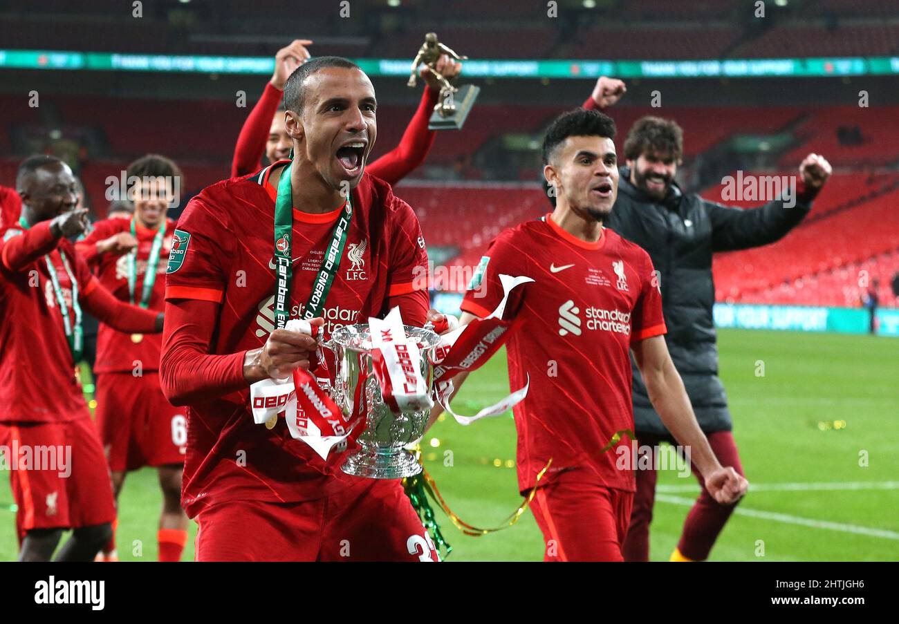 Alisson becker trophy hi-res stock photography and images - Alamy