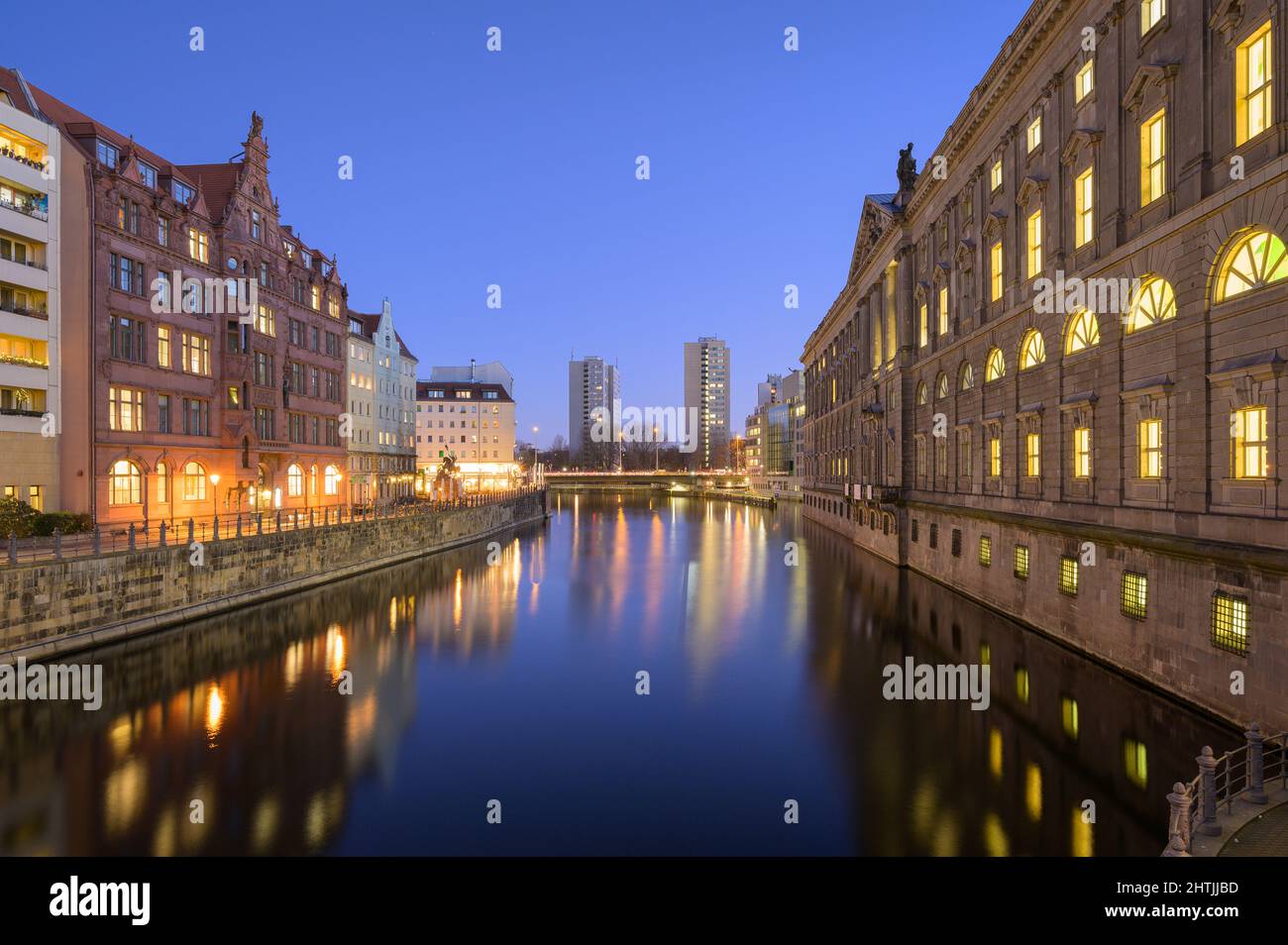 Berlin spree river canal hi-res stock photography and images - Alamy