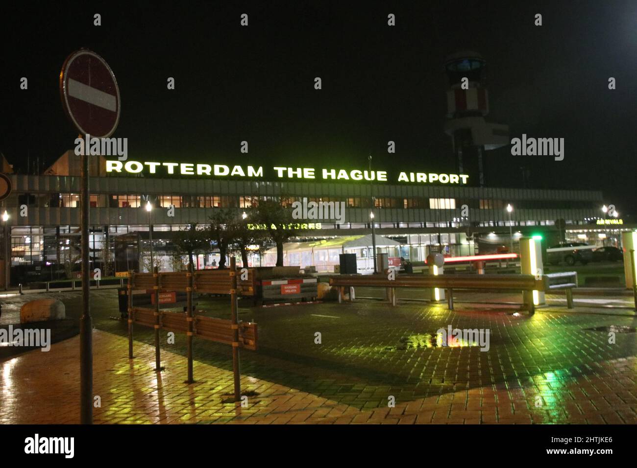 Passport control airport netherlands hi-res stock photography and ...