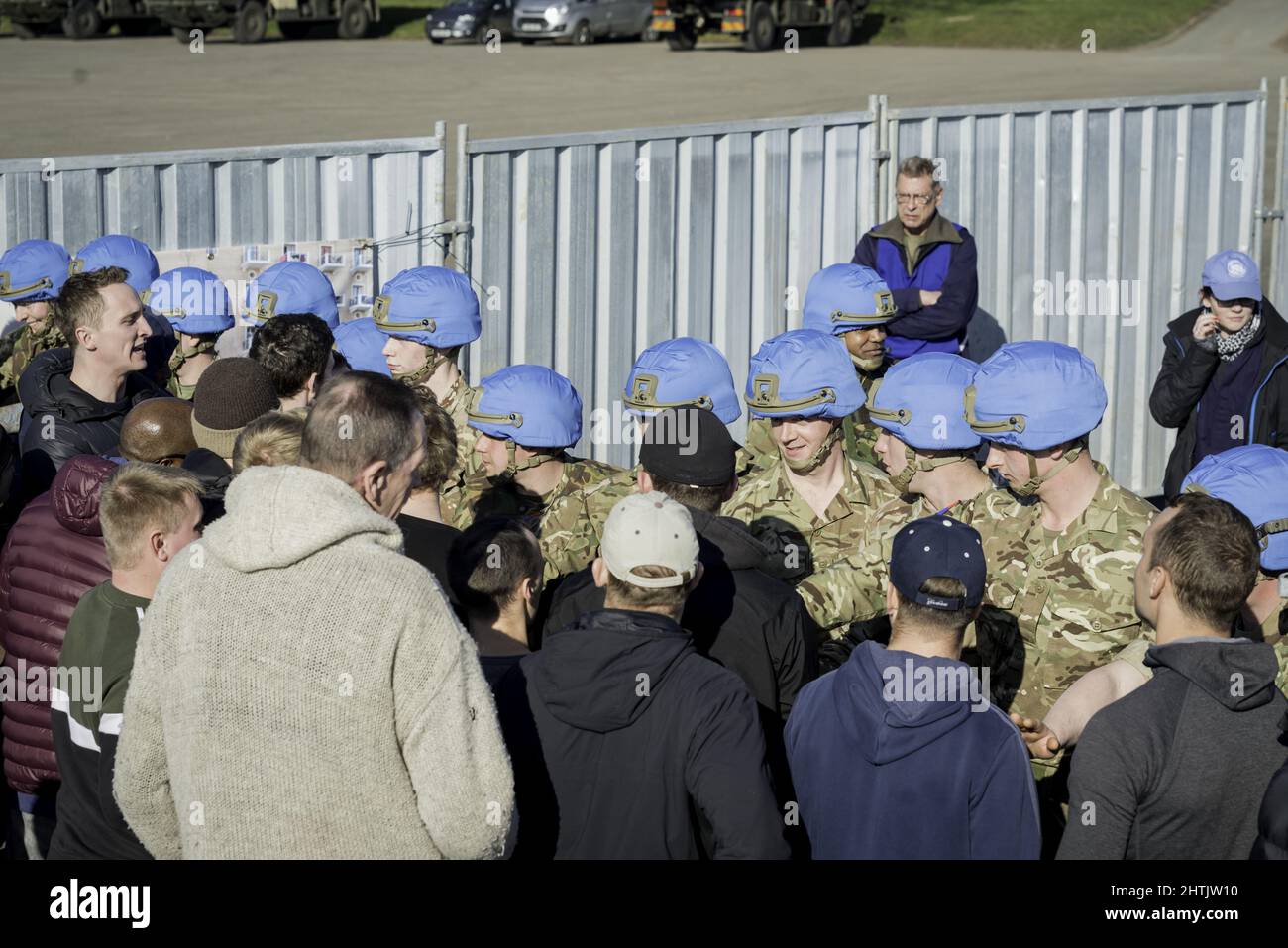 The soldiers training for the OP TOSCA deployment to Cyprus at ...