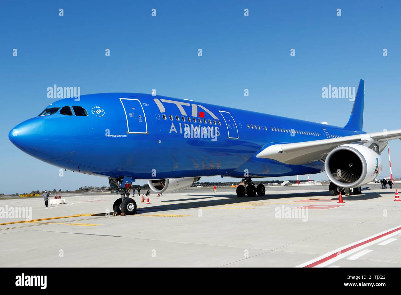Ita airways livery hi-res stock photography and images - Alamy
