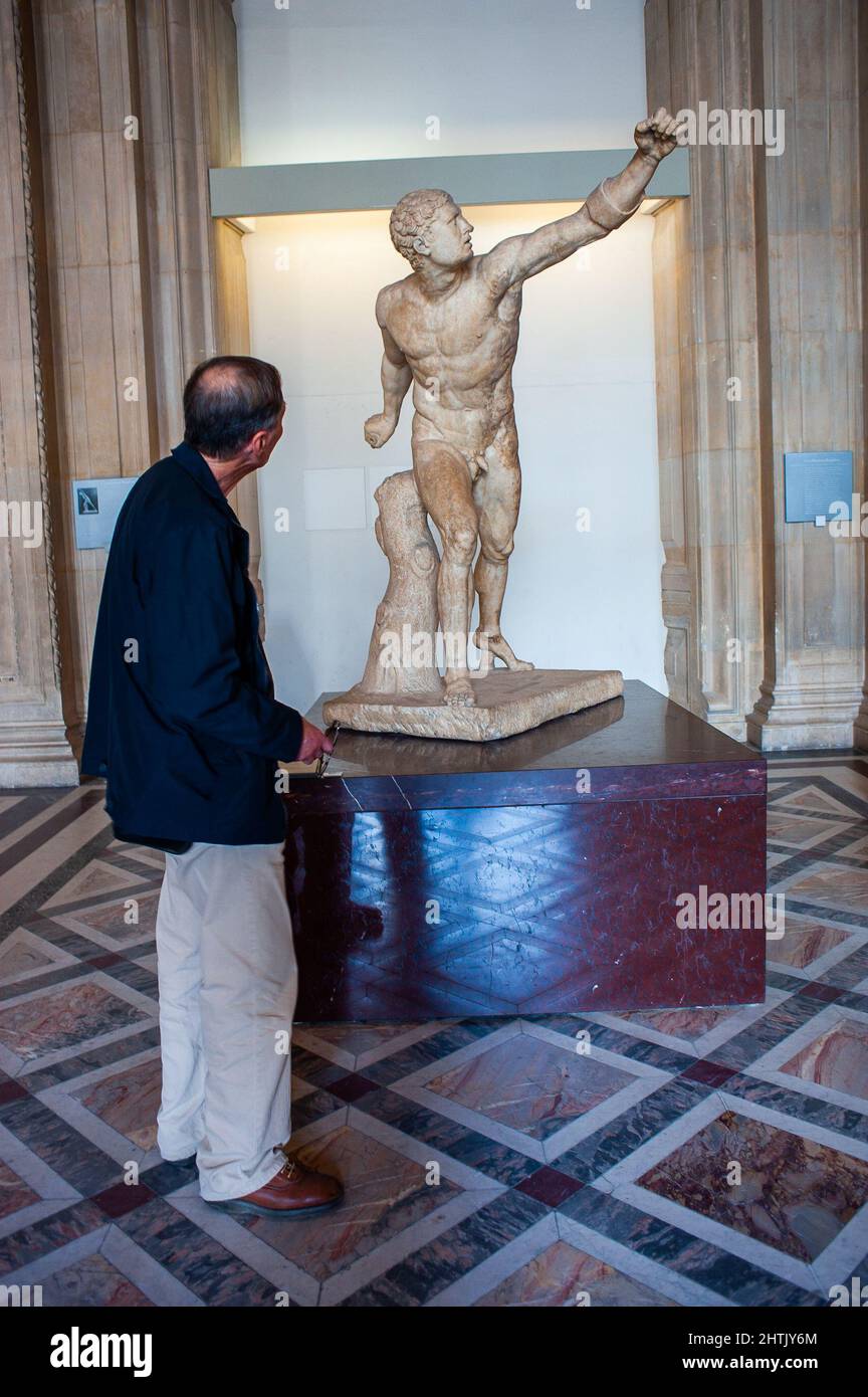 Borghese gladiator, louvre hi-res stock photography and images - Alamy