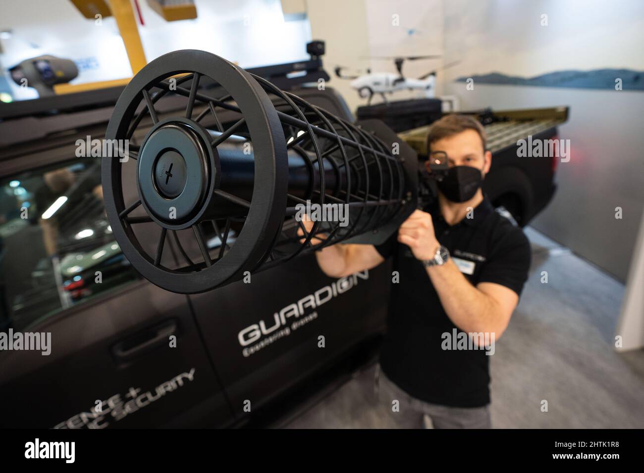 Jammer rifle hi-res stock photography and images - Alamy