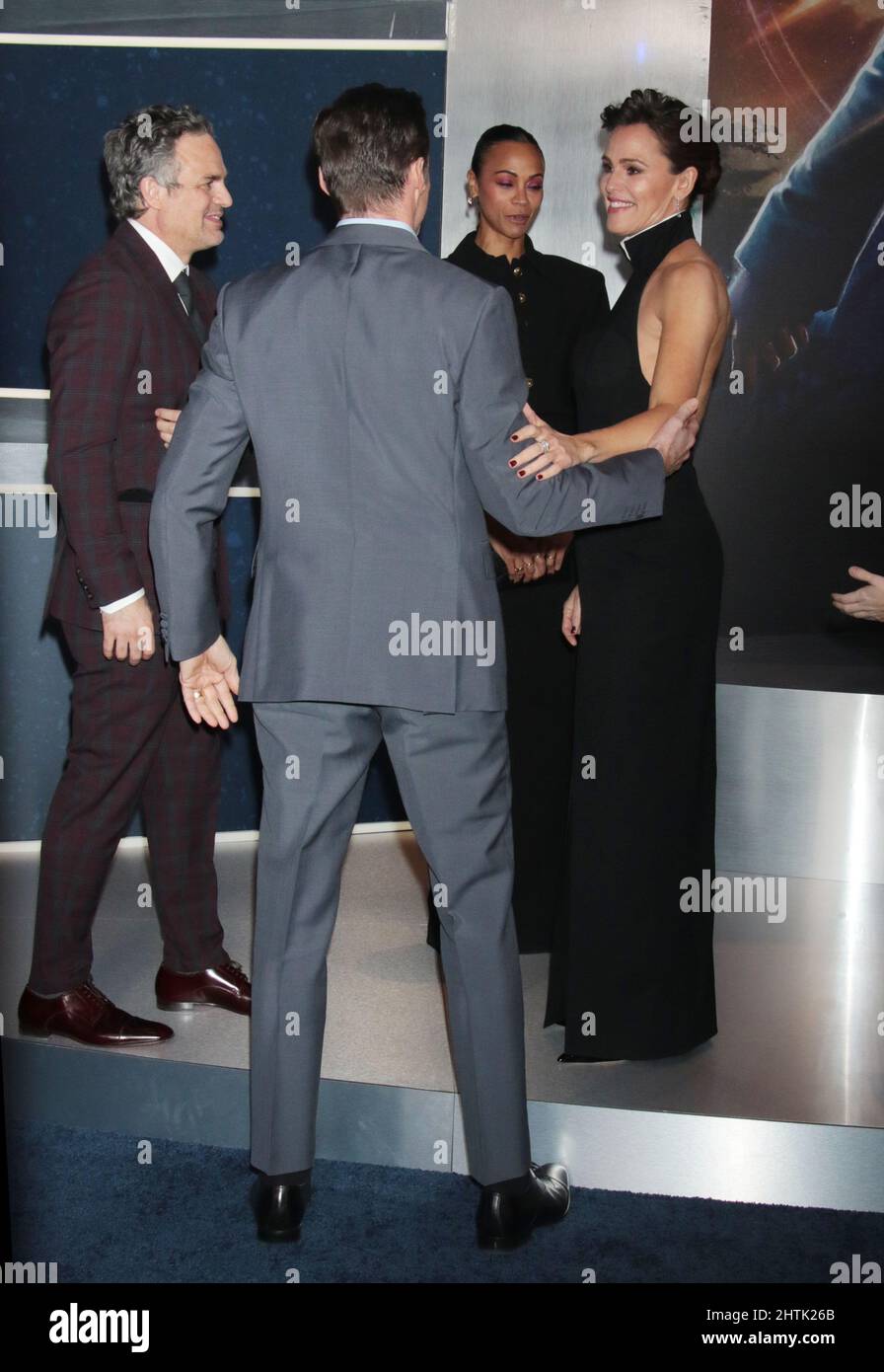 NEW YORK, NY- February 28: Mark Ruffalo, Hugh Jackman, Jennifer Garner ...