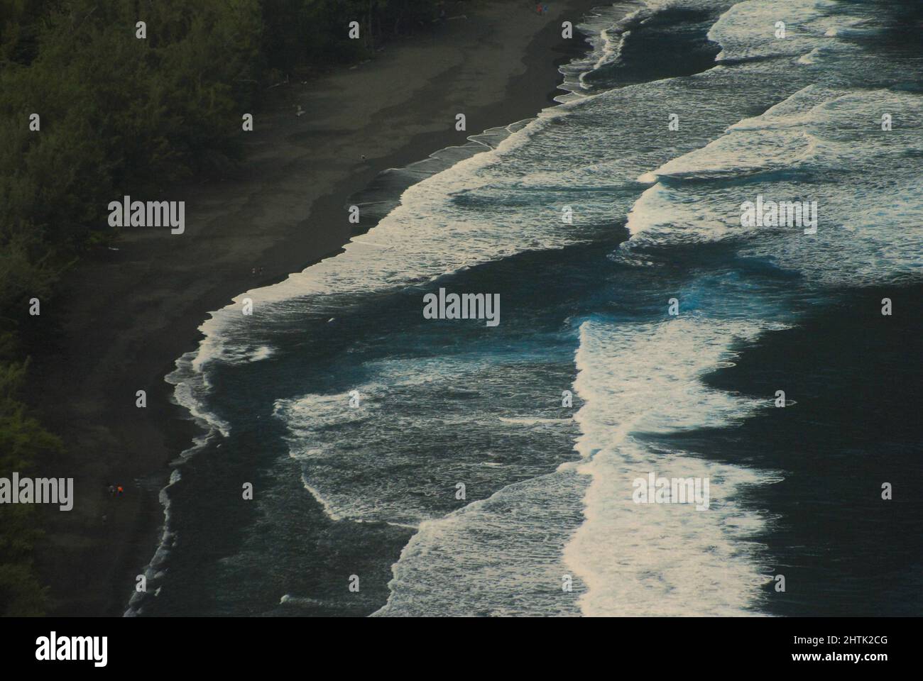 Aerial view of sea waves with foam on a shore Stock Photo - Alamy