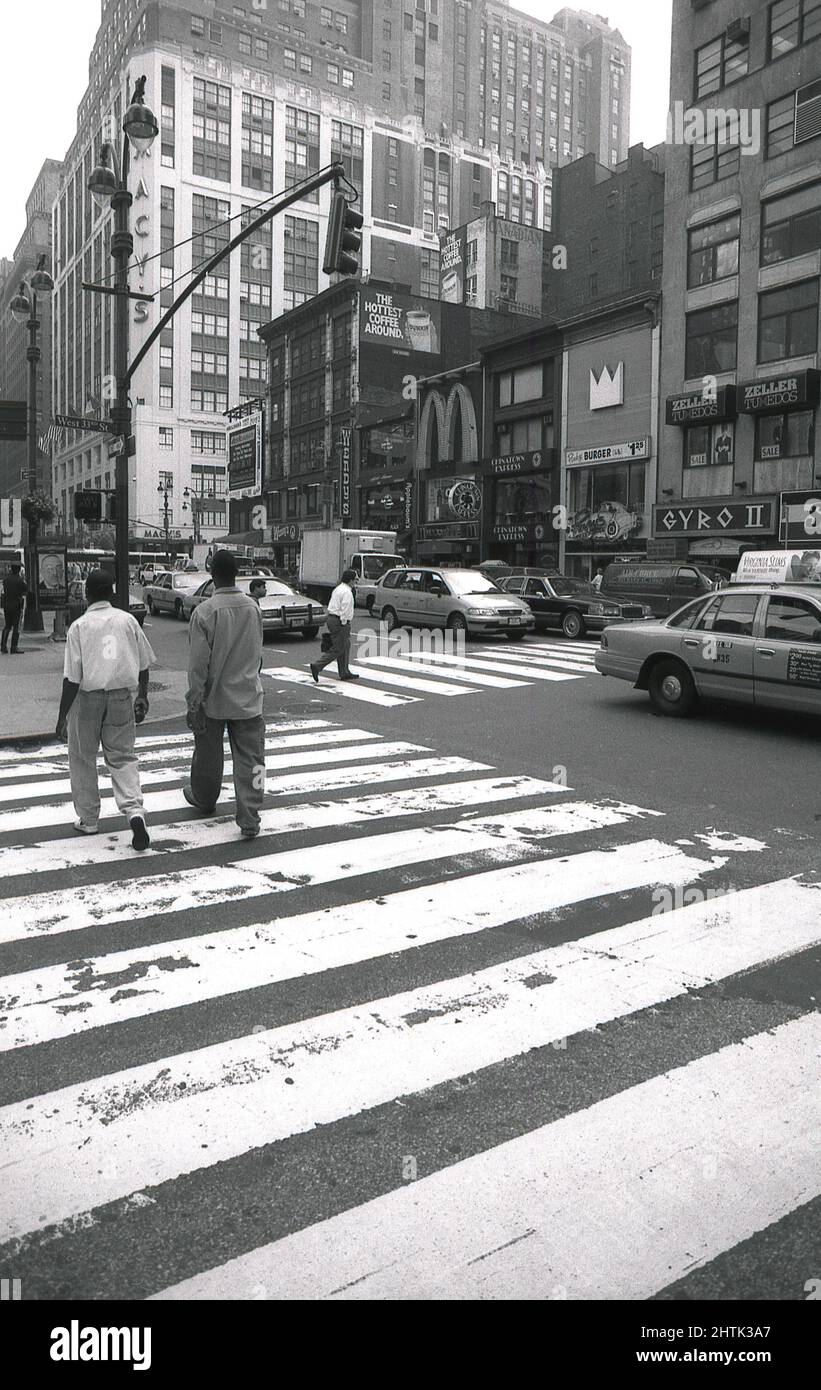 Including w 33rd st hi-res stock photography and images - Alamy