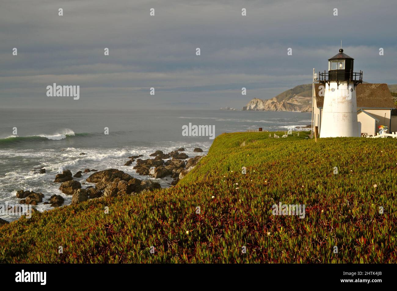 Historic 1875 Point Montara Coastguard Lighthouse, turned into hostel ...