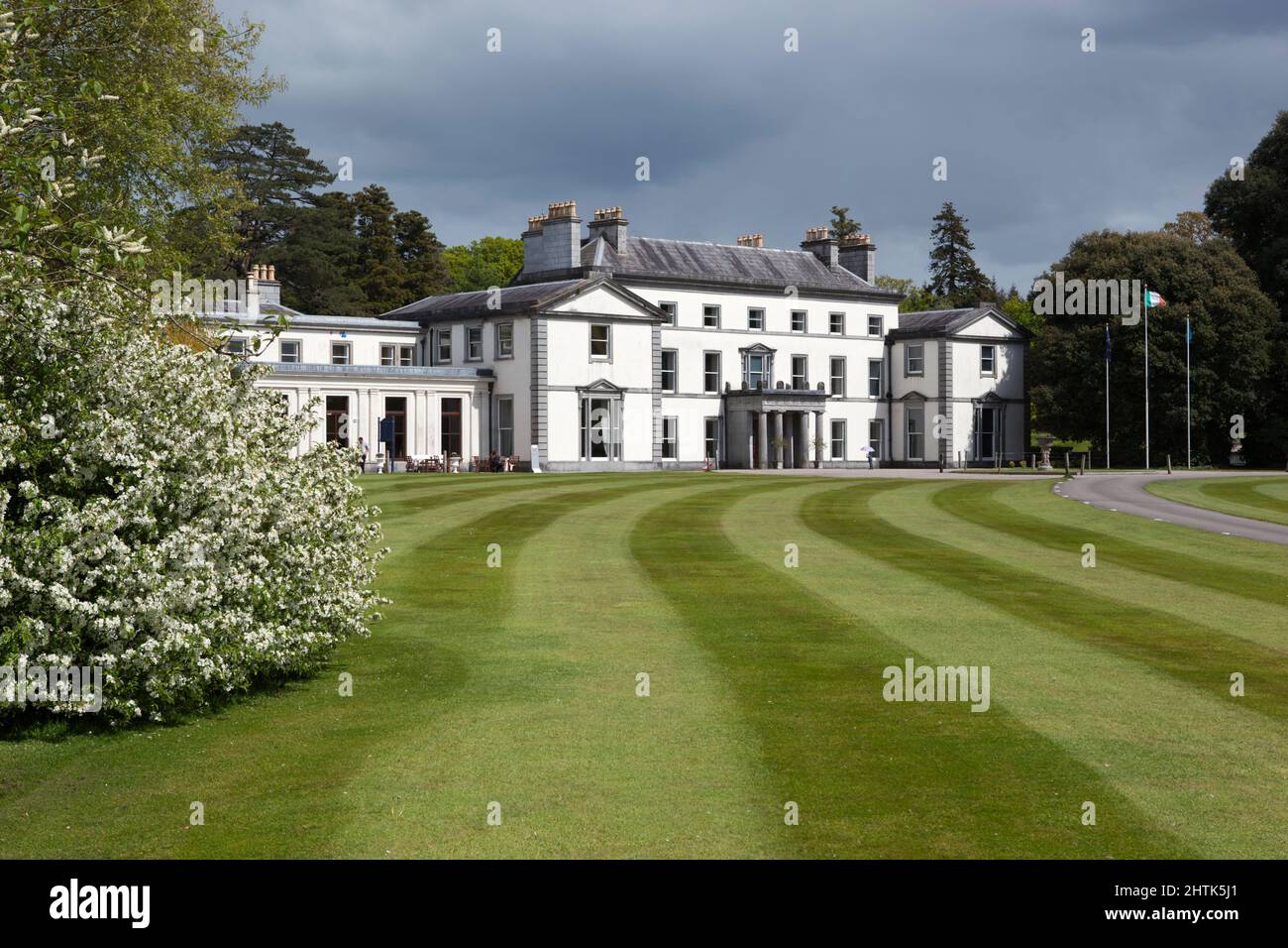 Fota House 19th century hunting lodge built for the Barry family, Fota ...