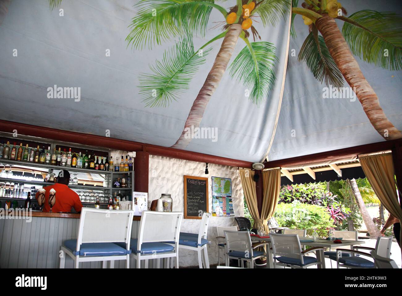 Grenada beach bar hi-res stock photography and images - Alamy