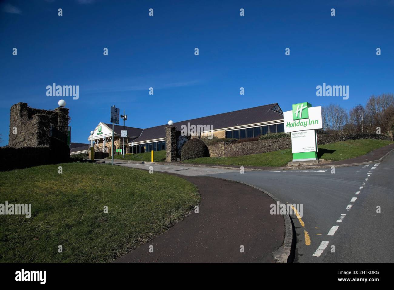 The Holiday Inn hotel at Clifton serving Leeds and Brighouse an ideal ...