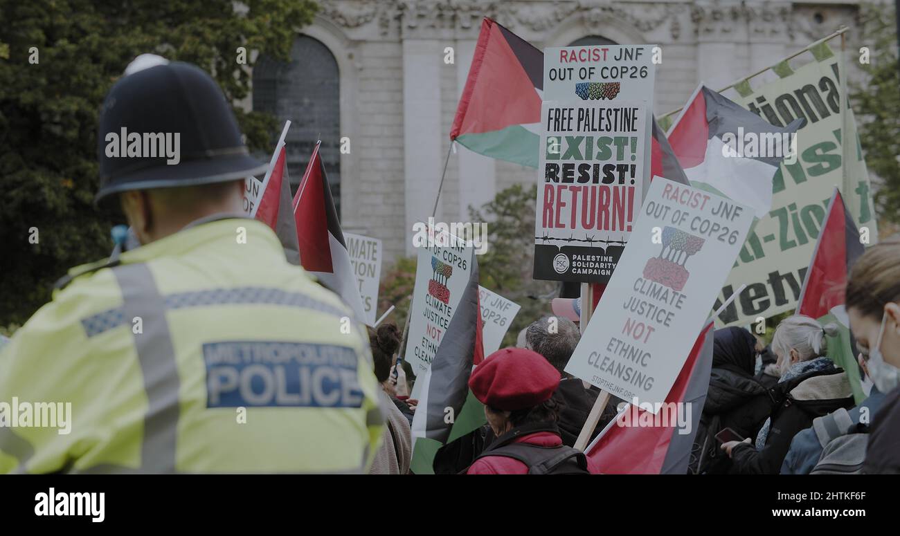 London, UK - 11 06 2021: Palestinian activists holding signs at St Paul ...