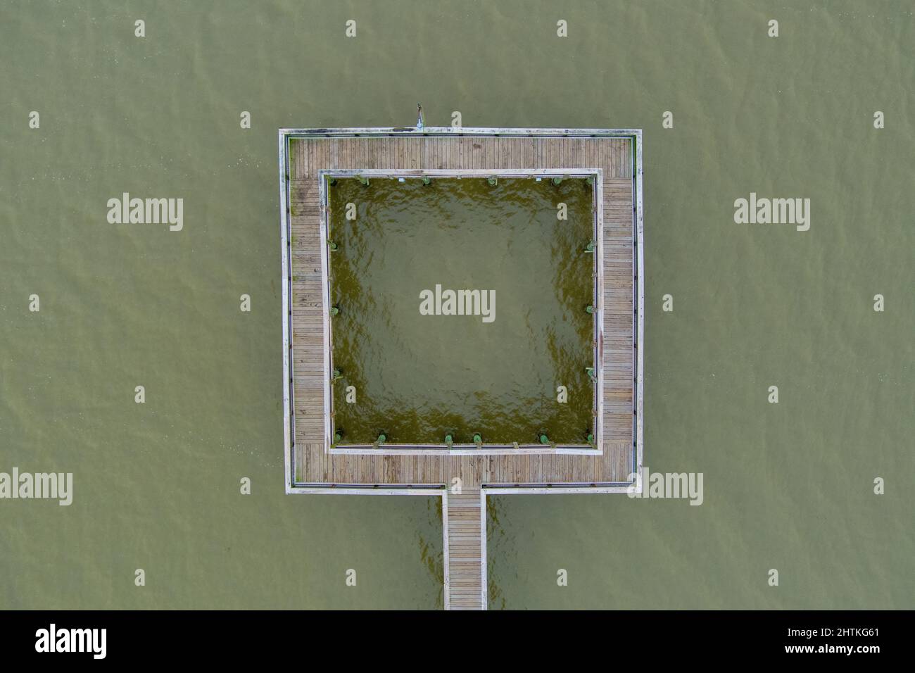 Aerial view of a pier on Mobile Bay Stock Photo - Alamy