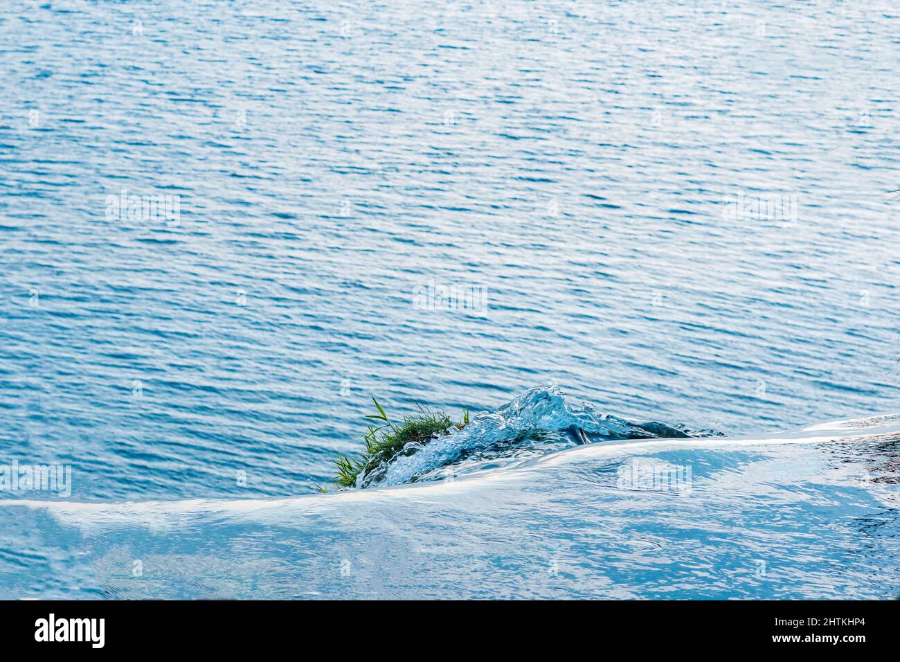 Edge of the earth hi-res stock photography and images - Alamy