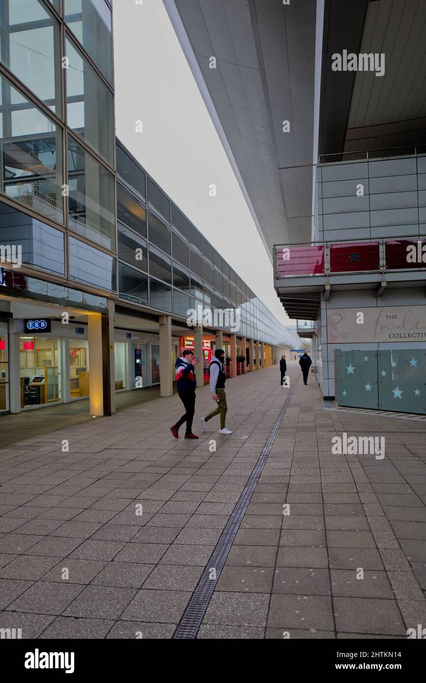 Milton Keynes Shopping centres in Central Milton Keynes and Midsummer ...