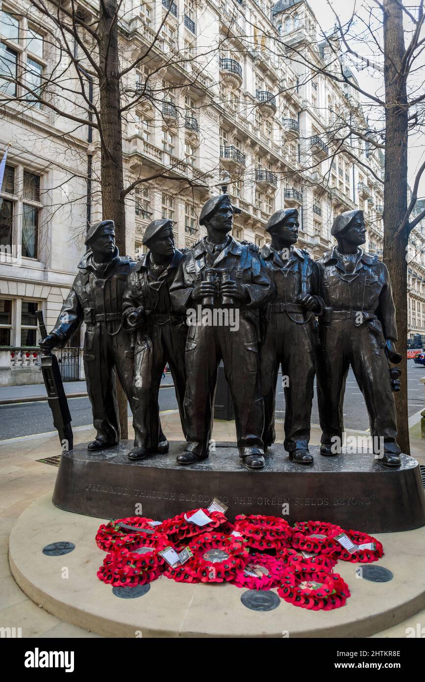 Royal Tank Regiment Statue "From mud through blood to the green fields ...