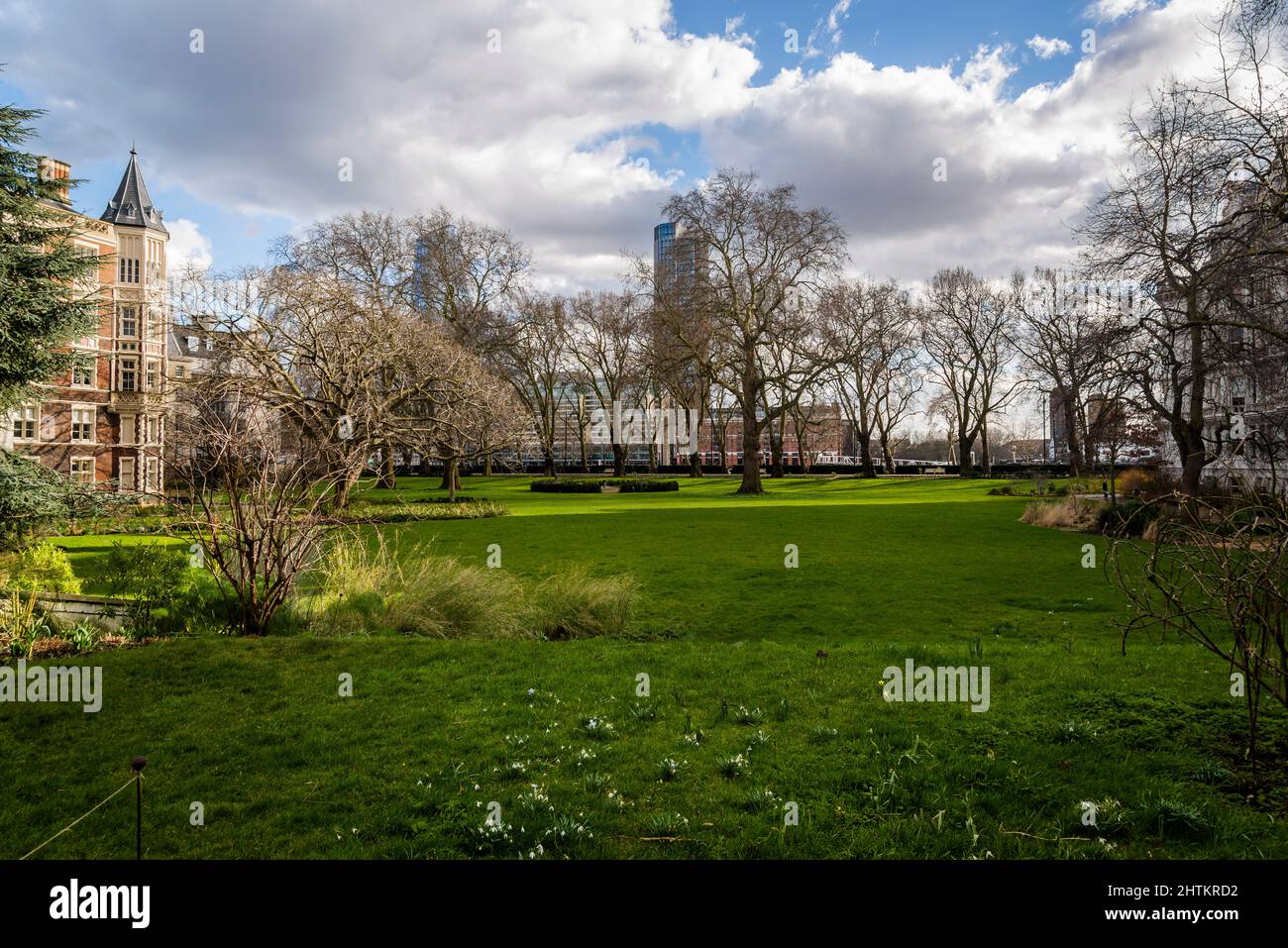 The Inner Temple garden of the London Law district of Temple, London ...