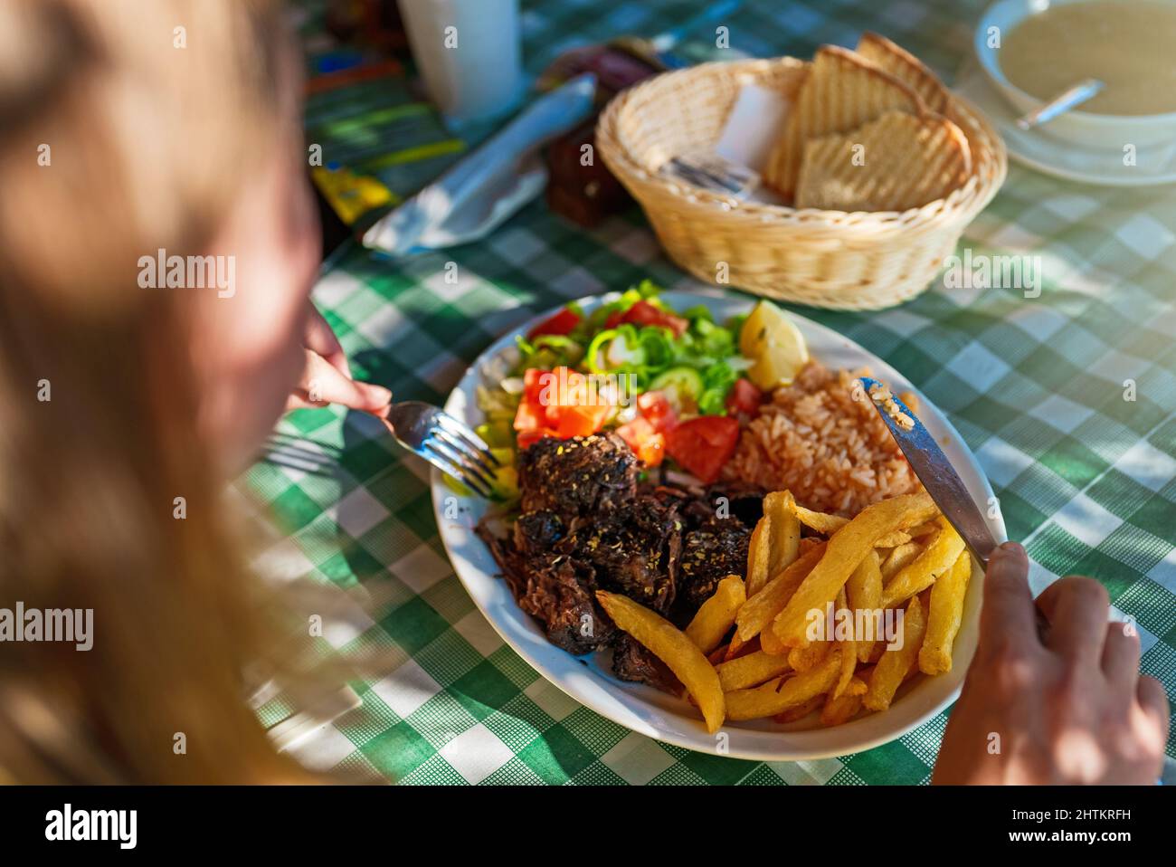 Greece food lamb taverna restaurant hi-res stock photography and images ...