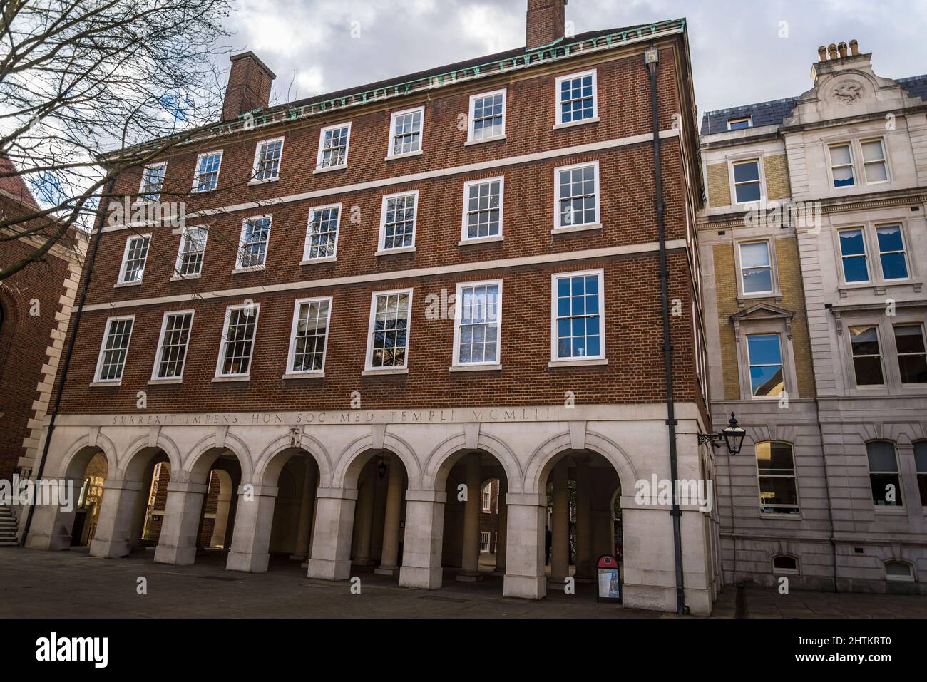 Chambers of barristers lawyers law hi-res stock photography and images ...