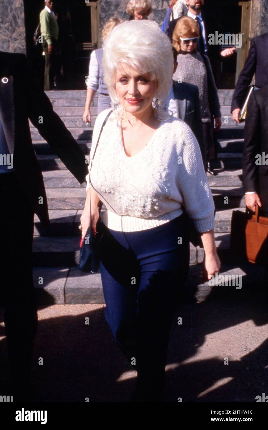 Dolly PArton 1985 Credit: Ralph Dominguez/MediaPunch Stock Photo - Alamy