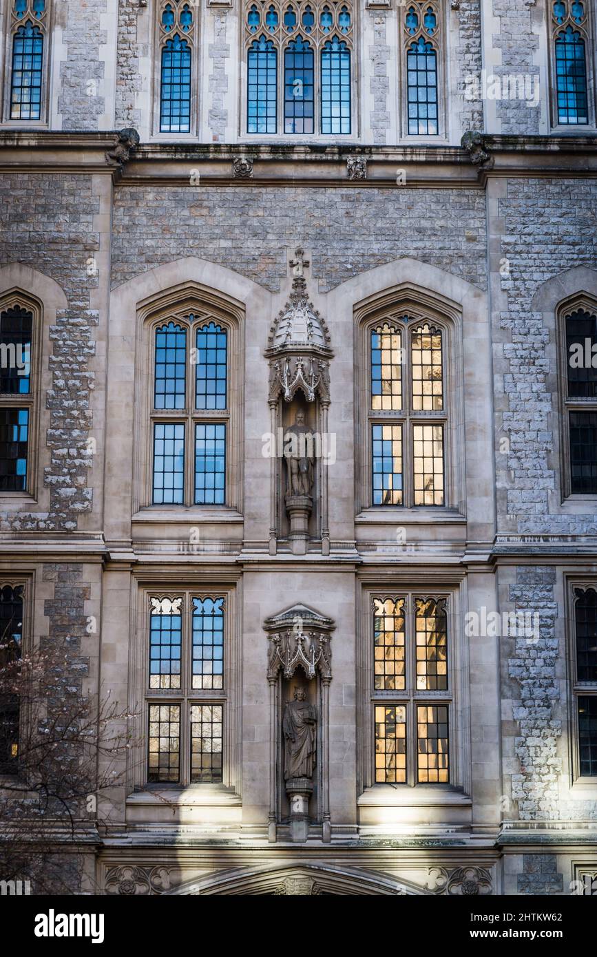 The Maughan Library, the main university research library of King's ...