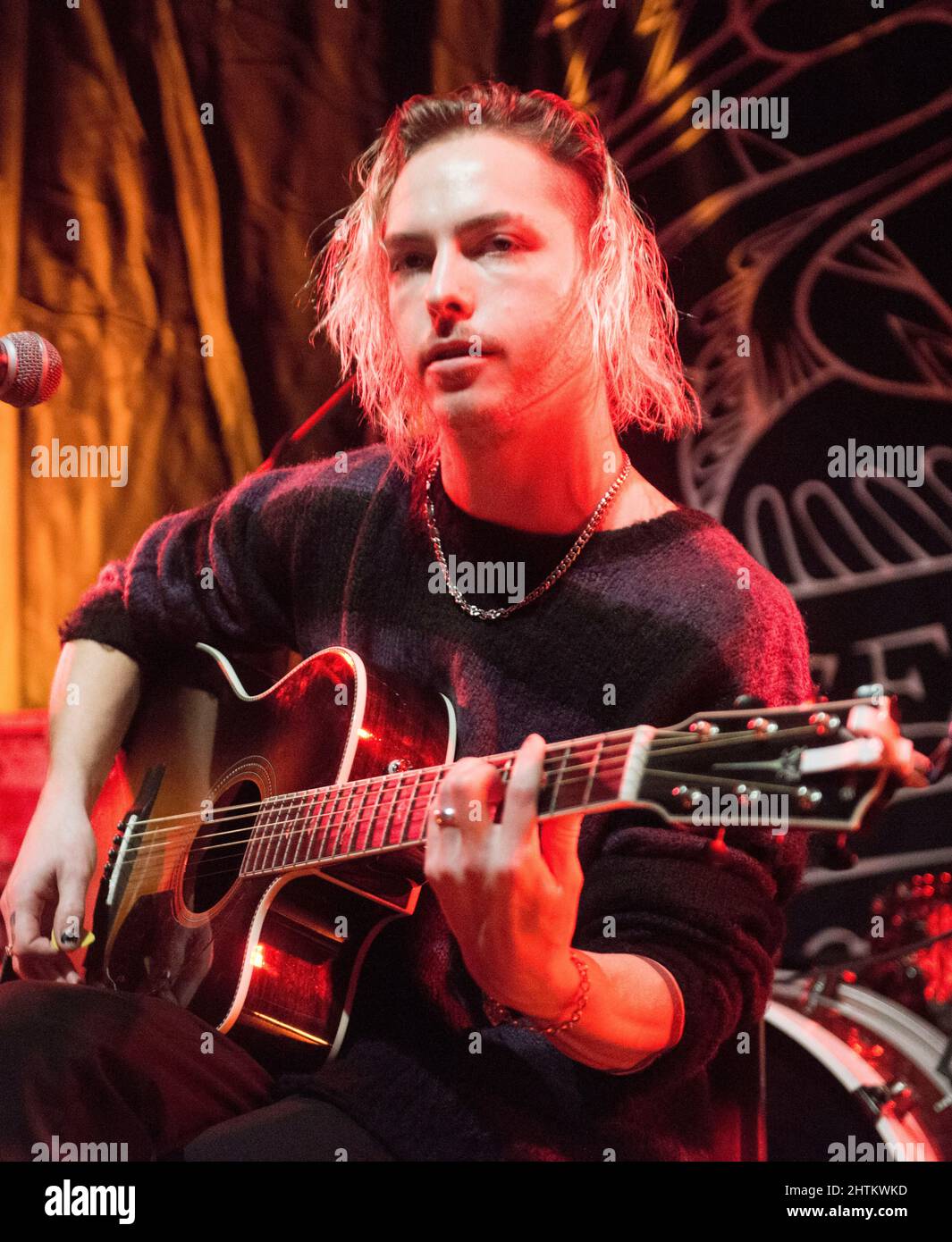 The Hunna at A Peaceful Noise Bush hall London 24 nov 2018 in aid of ...