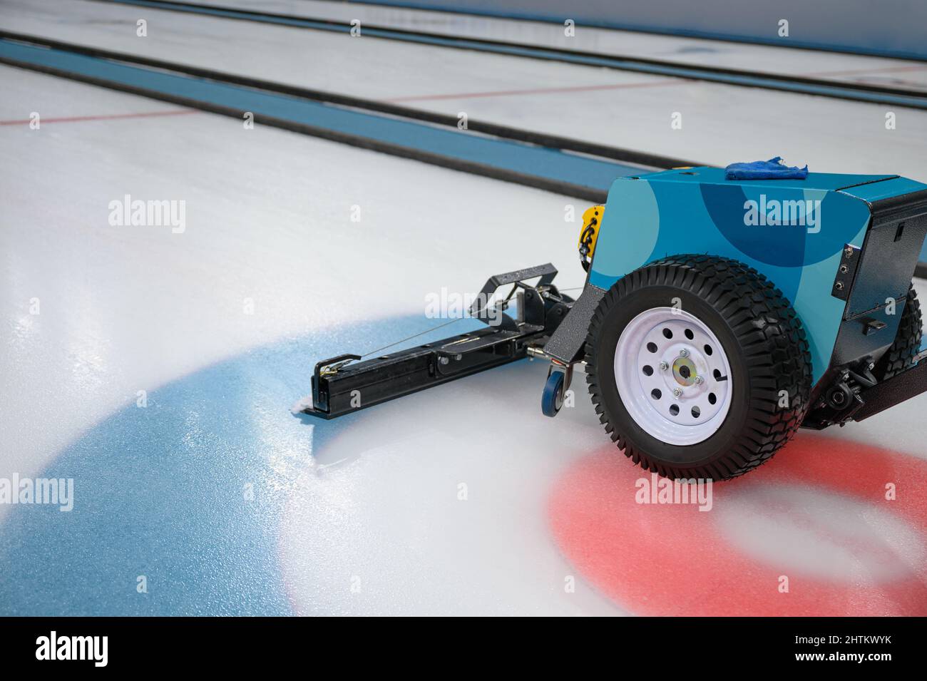 Ice sweeper hi-res stock photography and images - Alamy