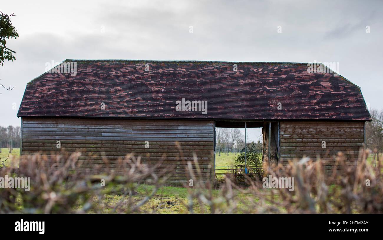 An old barn at Naunton Beauchamp, Pershore, Worcestershire, England, UK ...