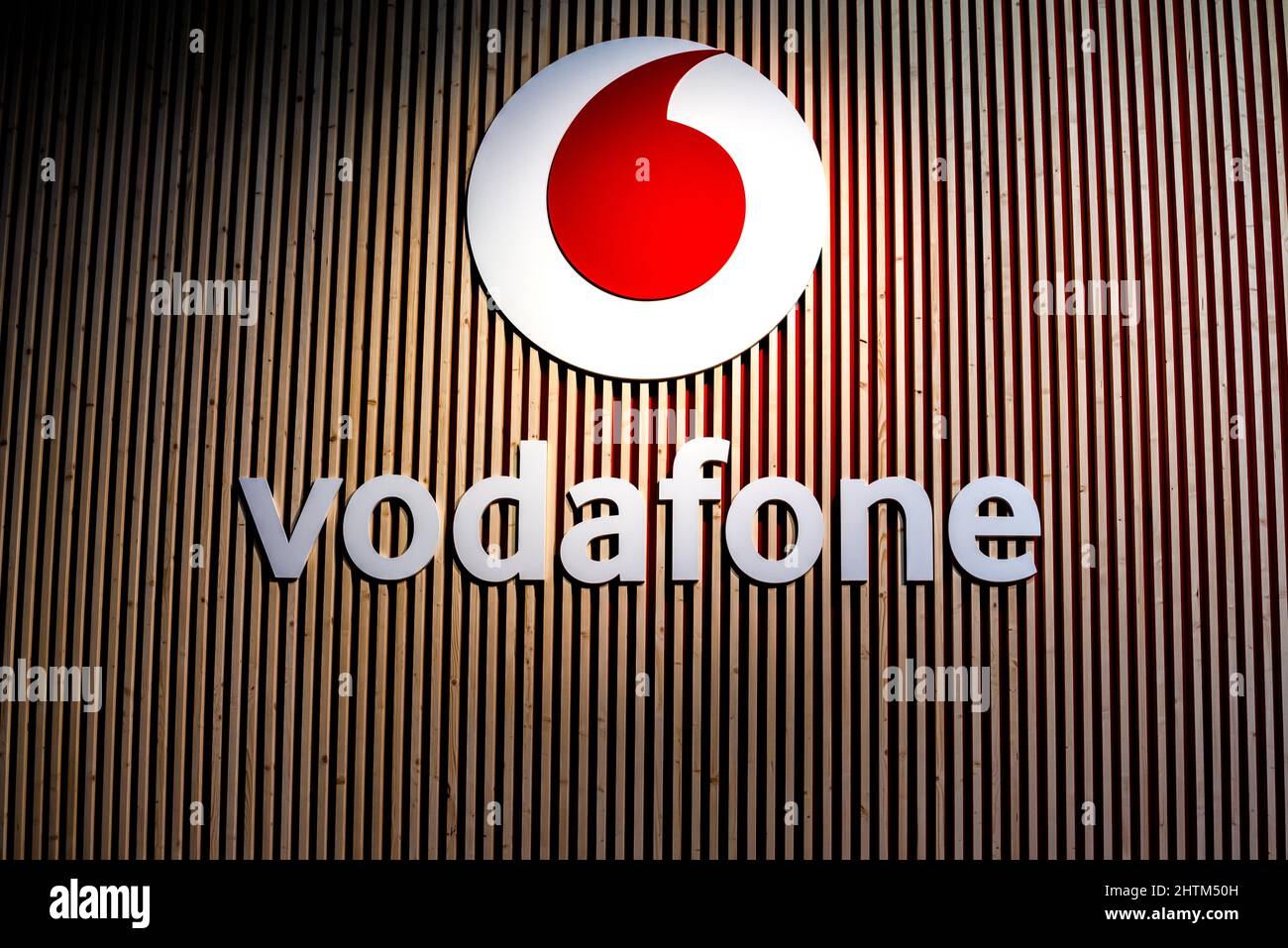 Vodafone Logo Wallpaper For Mobile