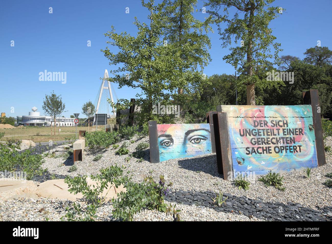 Monument to the resistance against the Nazis, Scholl siblings, Alice ...