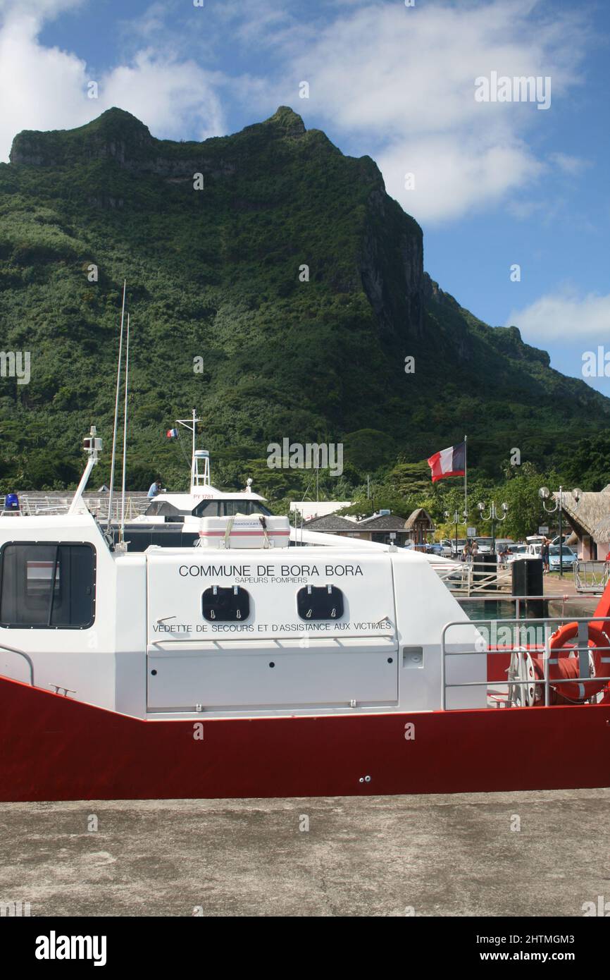 Captain cook tahiti hi-res stock photography and images - Alamy