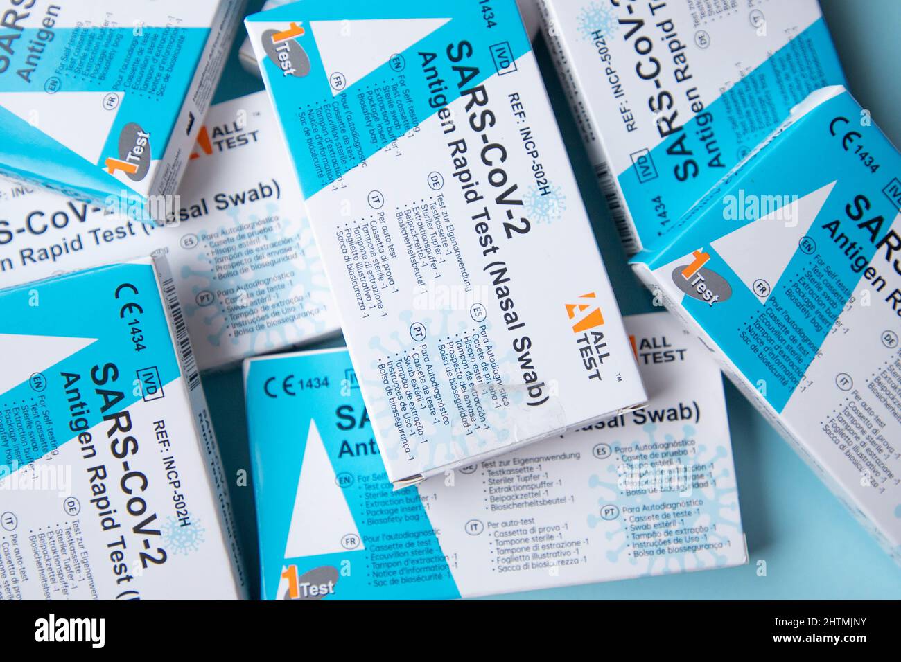 COVID-19 virus disease rapid swab test boxes Stock Photo - Alamy COVID-19 virus disease rapid swab test boxes Stock Photo - Alamy