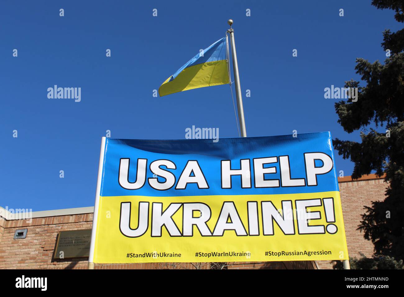 USA Help Ukraine banner at a rally at Ukrainian Village in Chicago ...