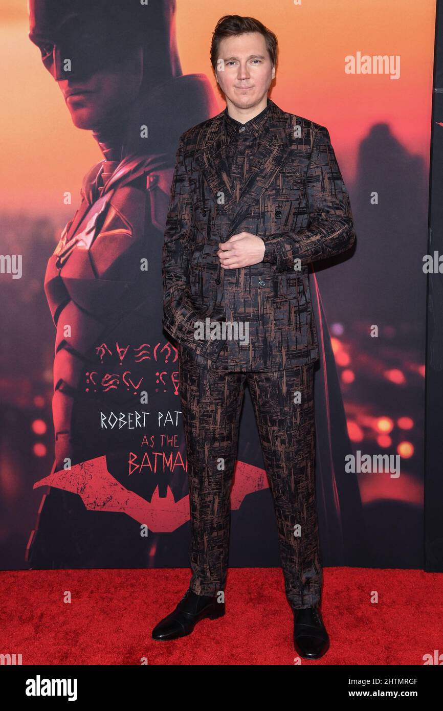 The batman 2022 paul dano hi-res stock photography and images - Alamy