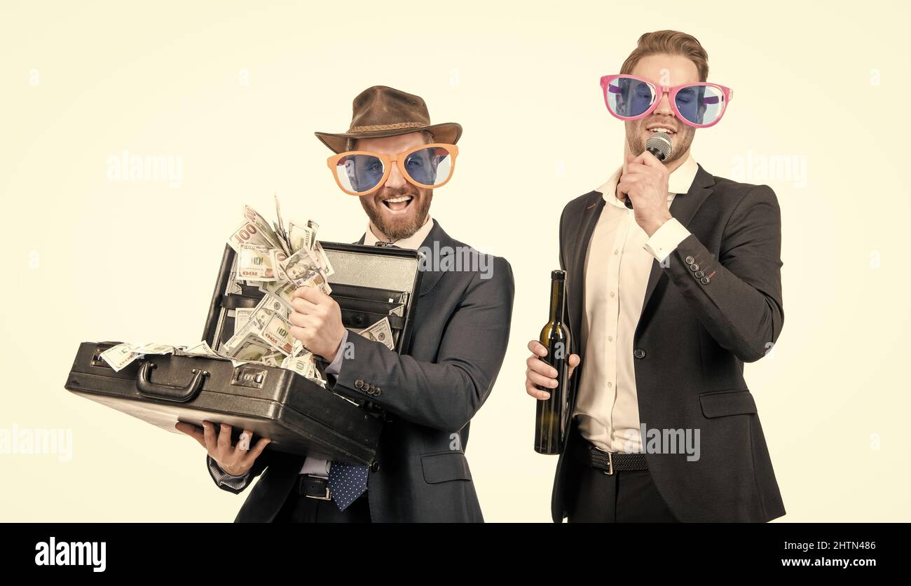 He hit the jackpot. Showman interview jackpot winner. Winning man hold ...