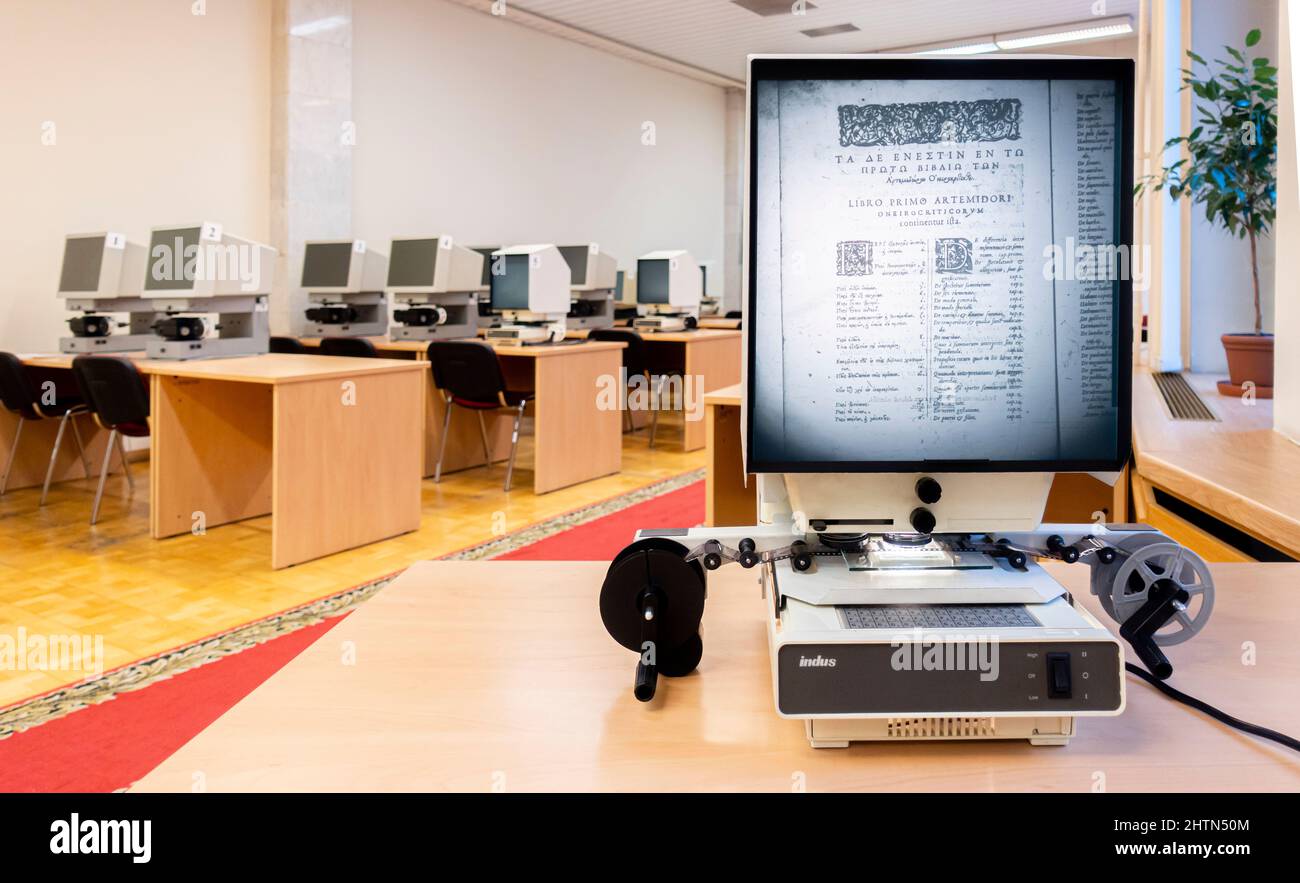 Fiche reader hi-res stock photography and images - Alamy