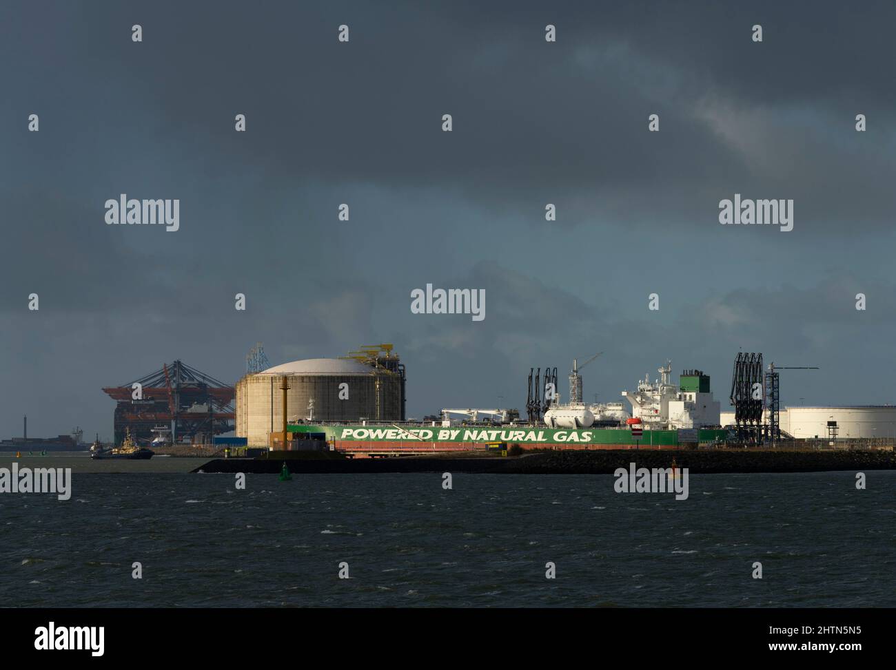 Liquefied natural gas lng hi-res stock photography and images - Alamy